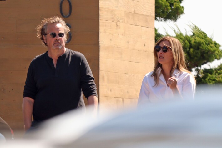 Matthew Perry nähtiin treffeillä vain 24 tuntia ennen kuolemaansa