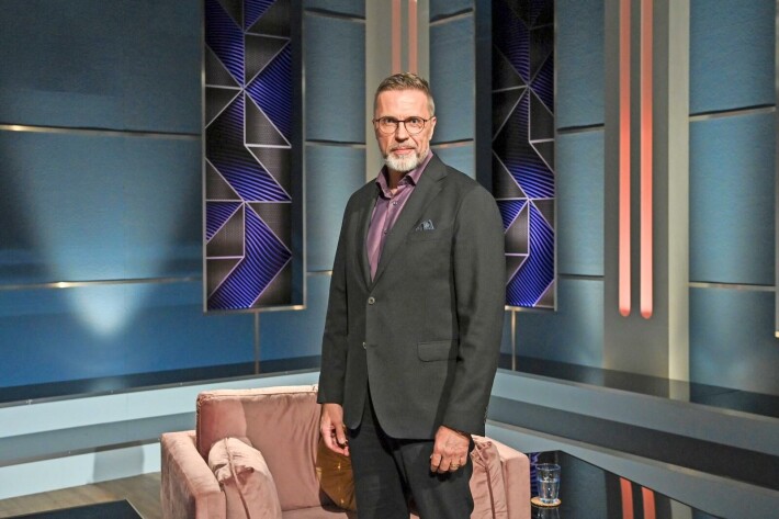 Takavuosien talk show -tähti Simo Rantalainen, 62, meni kihloihin ...