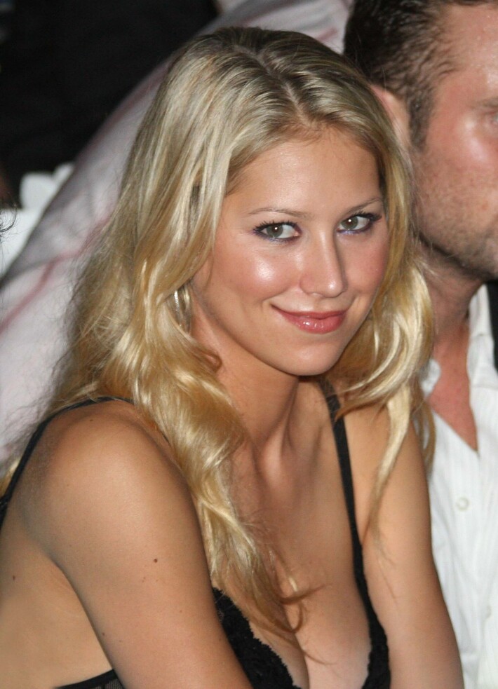 Muistatko vielä takavuosien seksisymbolin Anna Kournikovan? Tältä hän näyttää nyt