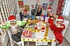 Mini-Käärijä Miro esiintyi joulupukille