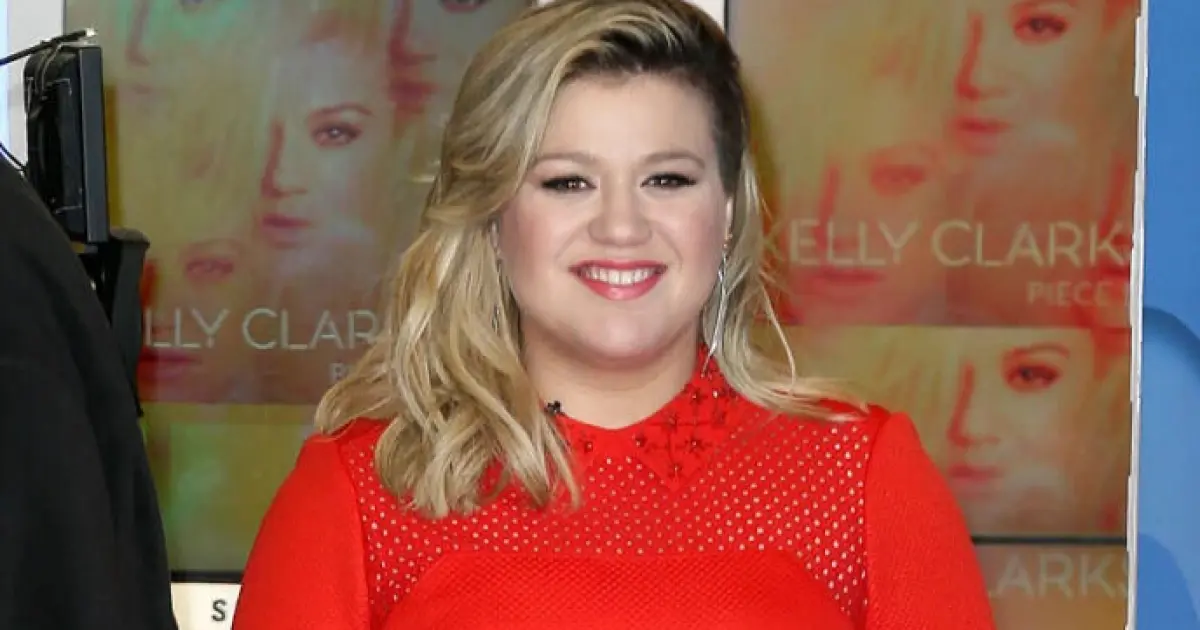 Uskomaton muodonmuutos! Kelly Clarkson avautuu painonpudotuksestaan