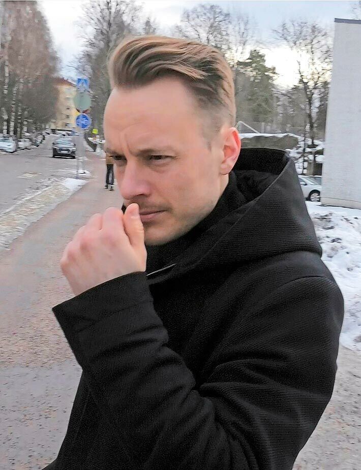 Seiska löysi Markus Räikkösen kiihkeän bileillan jälkeen: näin Sanna ...