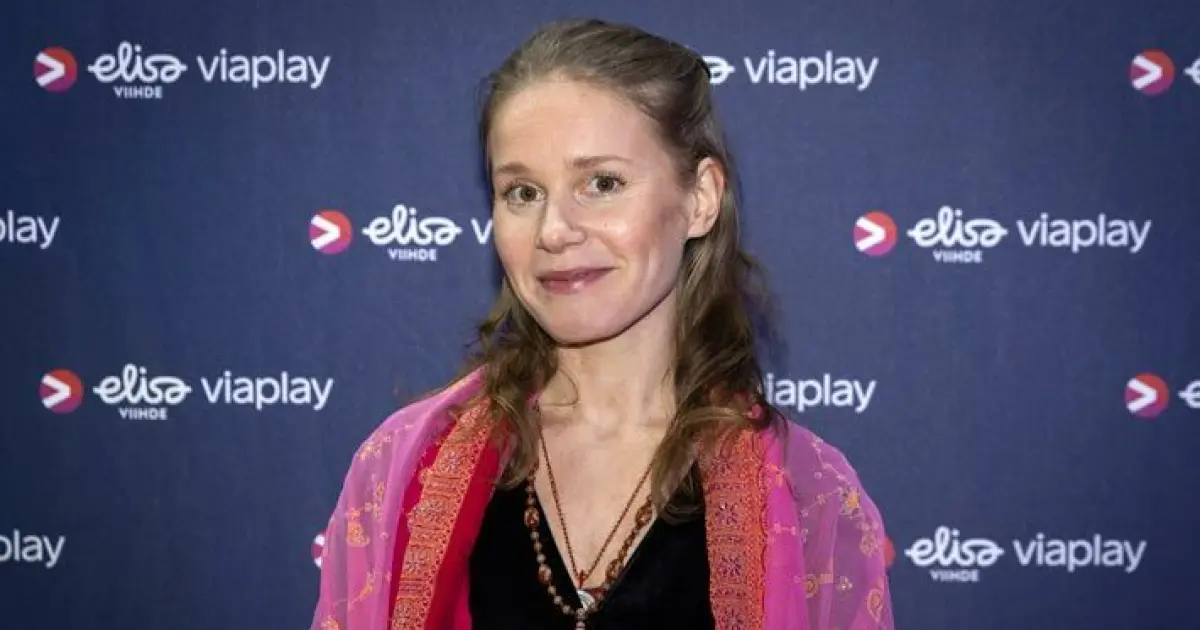Näyttelijä Amanda Pilke Löysi Turkulaisrakkaansa Nepalista ”Äitiys Oli Suuri Mullistus” Seiska