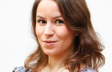 Maria Nordin makaa alastomana kivenkolossa − hätkähdyttävä kuva!