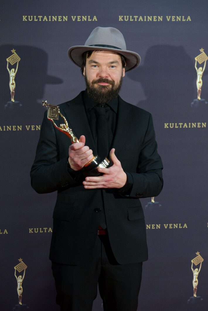 Vuoden esiintyjä Kaitsu Rinkinen joutui keskeyttämään ...