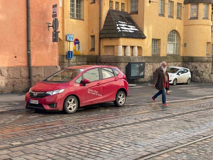 Viikon Kääk-juorut: Tennislegenda Jarkko Nieminen kurvailee ökyautolla ...