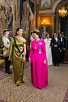 Ruotsin hovin illalliset: Suzanne Innes-Stubb häikäisi iltapuvussa ...