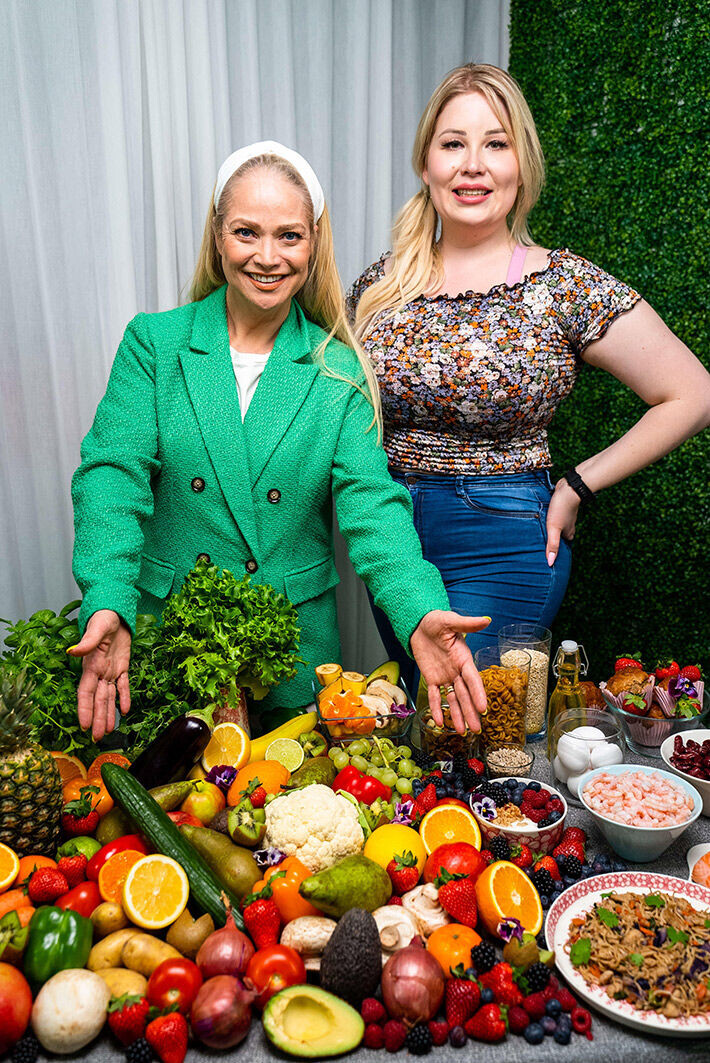 Olet mitä syöt: Rasvaimulla laihduttanut Elena Vikström yrittää omaksua ...