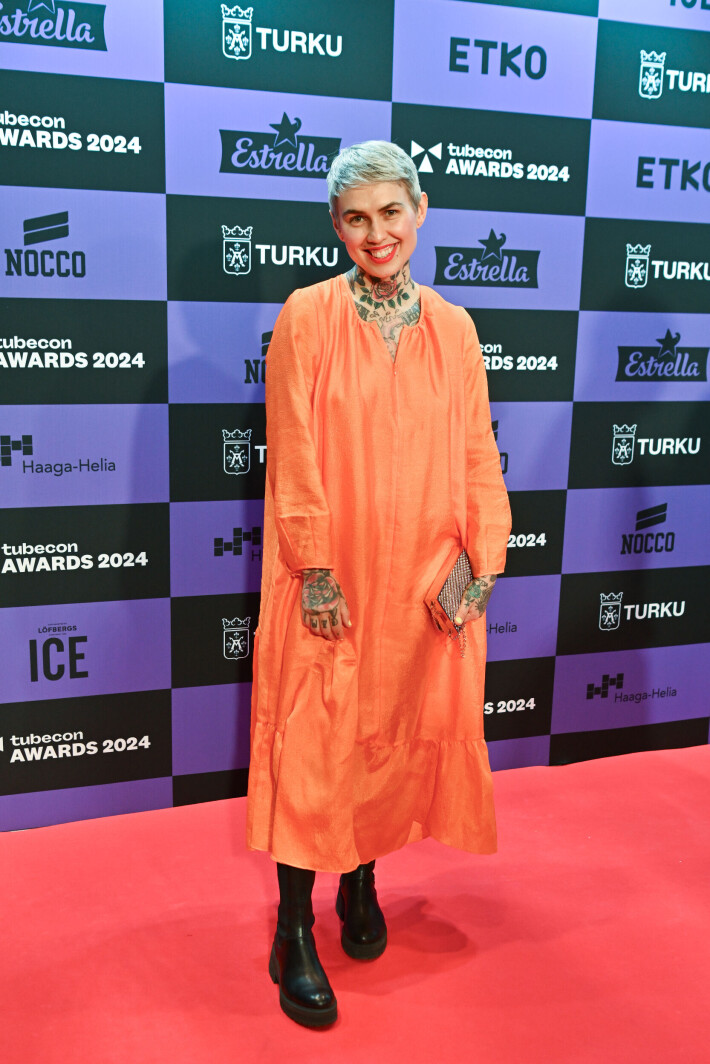 Podcast: Natalia Salmela paljastaa, miltä tuntuu, kun puoliso tienaa ...