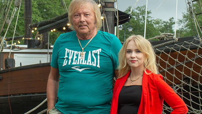 Dannyn kanssa lomaileva Helmi Loukasmäki julkaisi bikinikuvan ...