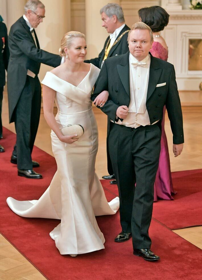 Marion Rungin elämässä shokkikäänne, Mika Salon vuosien vempuilulle ...