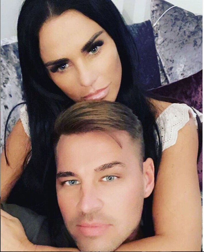 Ison-Britannian tykein povipommi Katie Price ei hoitanut ...