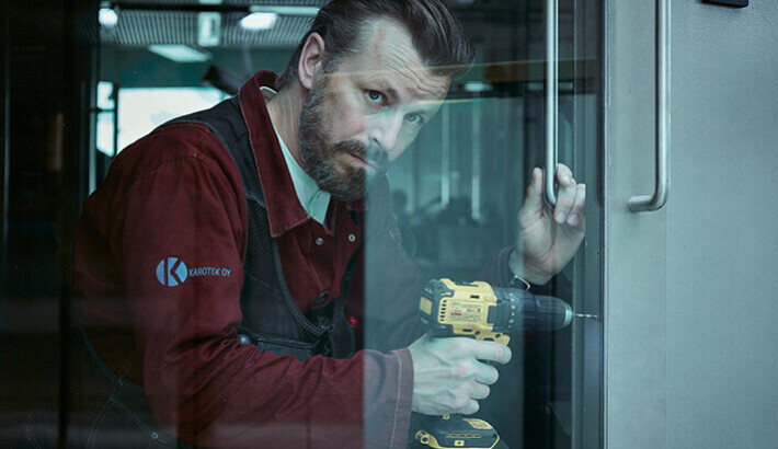 Peter Franzén tekee paluun Suomen televisioon panttivankidraama ...