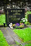 Seiska vieraili Jyväskylässä, jossa Matti Nykäsen haudalla odotti ...