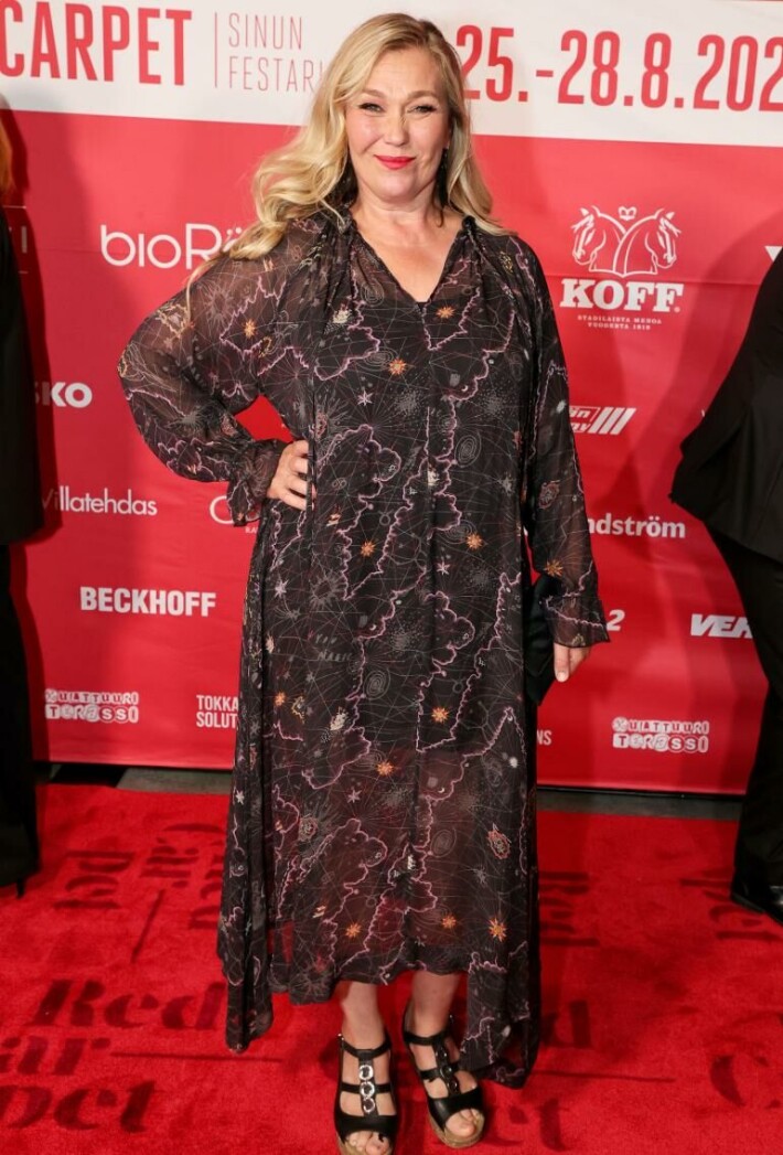 Outi Mäenpää huomasi muutoksen Vesa-Matti Loirissa – herkistyi ...