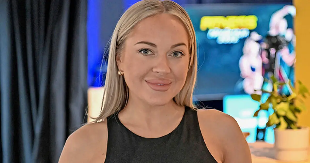 Erna Husko bikineissä kissatappelun jälkeen: ”Täällä kaikki hyvin” | Seiska