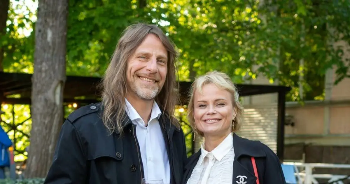 Jone Nikula ja Hanna-vaimo: Kissamme joutuvat syömään terveysruokaa ...