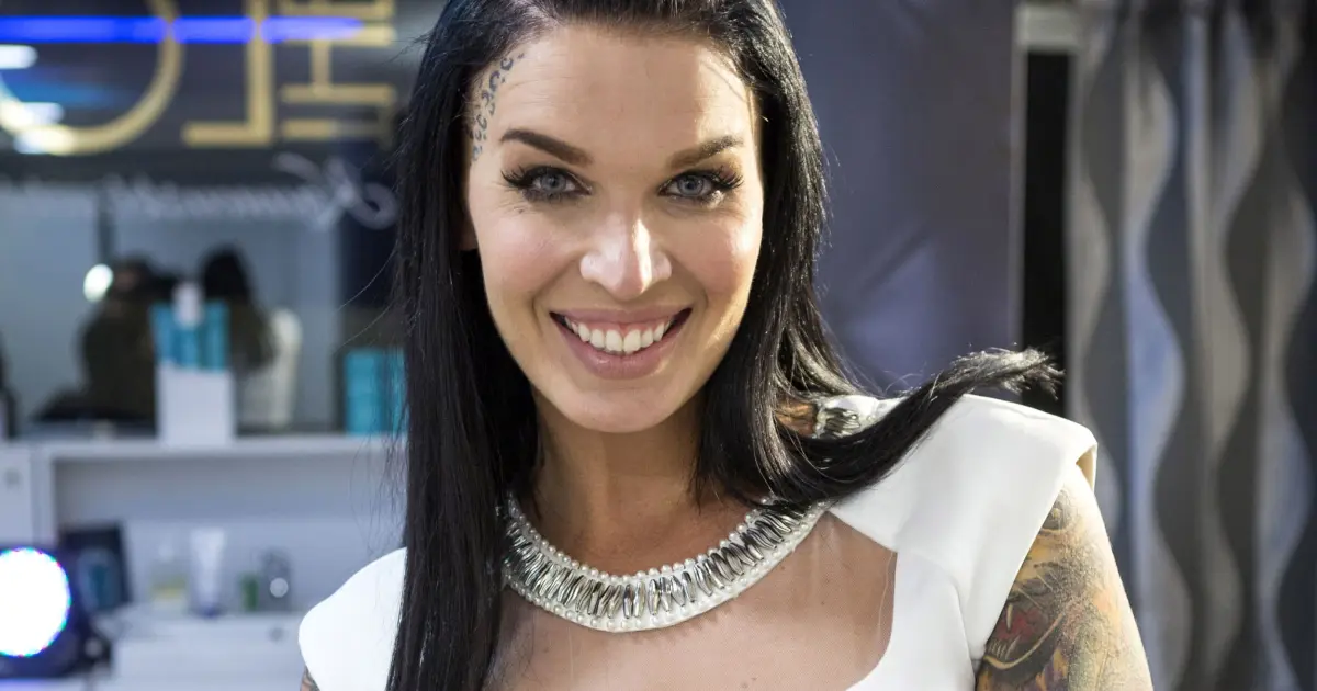 Glam-malli Sini Ariell avautuu kokemastaan keskenmenosta: "Kukaan ei ...