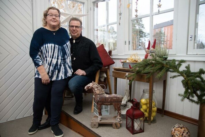 Huutokauppakeisarista tutut Markku ja Anne Saukko murskaavat ...