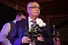 Sairauskierteen uuvuttama Rainer Friman jätti keikkalavat! Tältä 90 ...