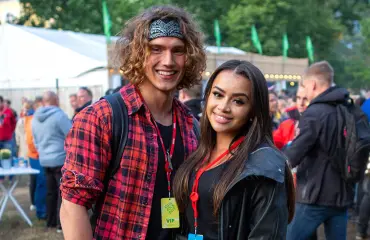 Salatut elämät -tähti Eva Adamson ja huippumalli Benjamin yllättävät ...