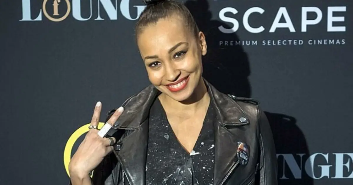 Tea Khalifa julkaisi hulvattoman Jyrki-haastattelunsa Ville Valon ...