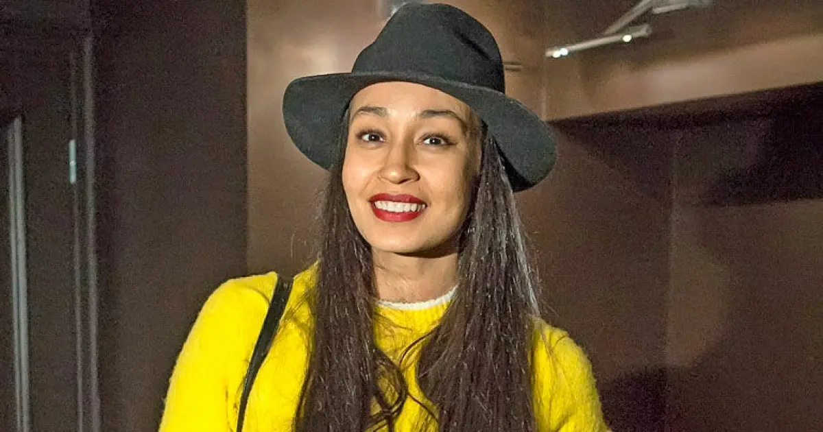 Juontajakaunotar Tea Khalifa riisui tunnetun julkkiskuvaajan kameran ...