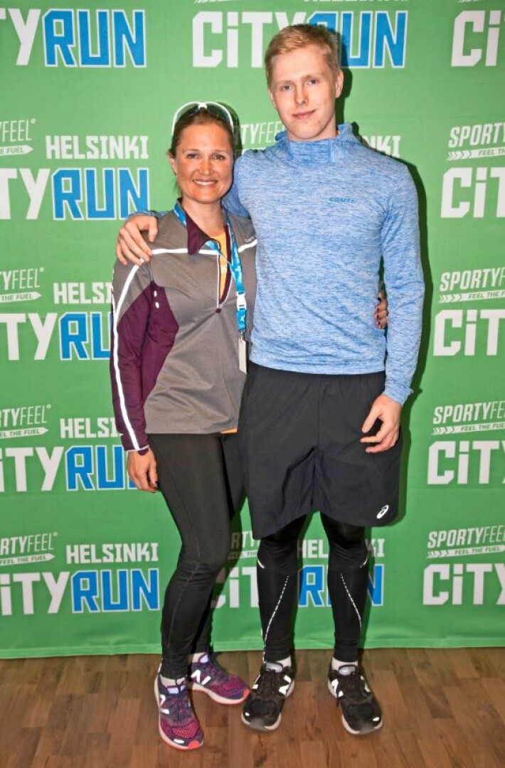 Gladiaattorit-juontaja Katariina Laakkonen toi Mika-poikansa ...