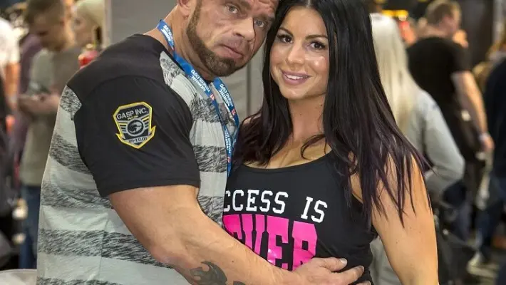 Bull Mentula ja Maru-vaimo: kesävauva!