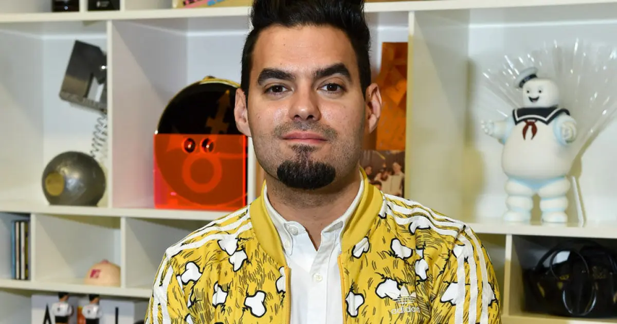 Axl Smith houkuttelee nuoria naisia luokseen: aneli ”kivoja kuvia ...