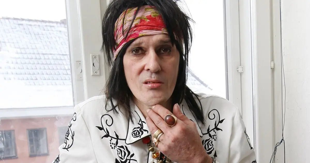 Andy McCoy käräjille vuokrarästeistä!