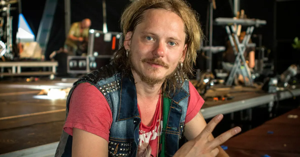 Jonne Aaron: Haluan kohota sooloartistina isommaksi kuin Negative on ...