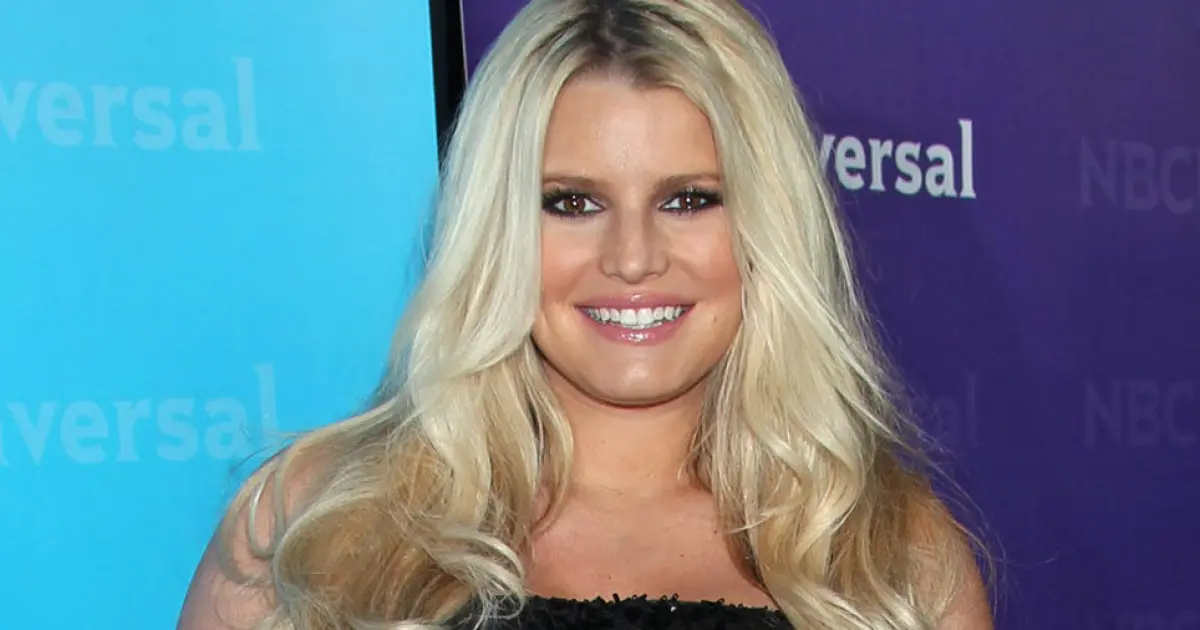 Huh, mikä biitsikroppa, Jessica Simpson - kuvat! | Seiska