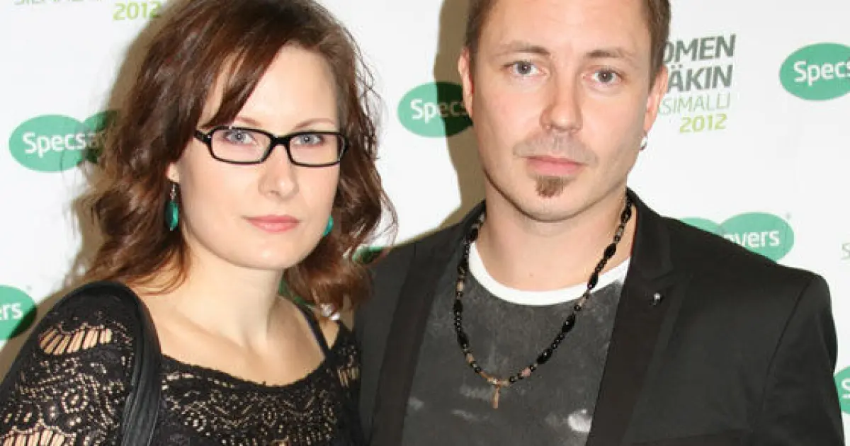 Mikko Sipola ja Alice-vaimo: Pojat hoitoon ja Helsingin yöhön!