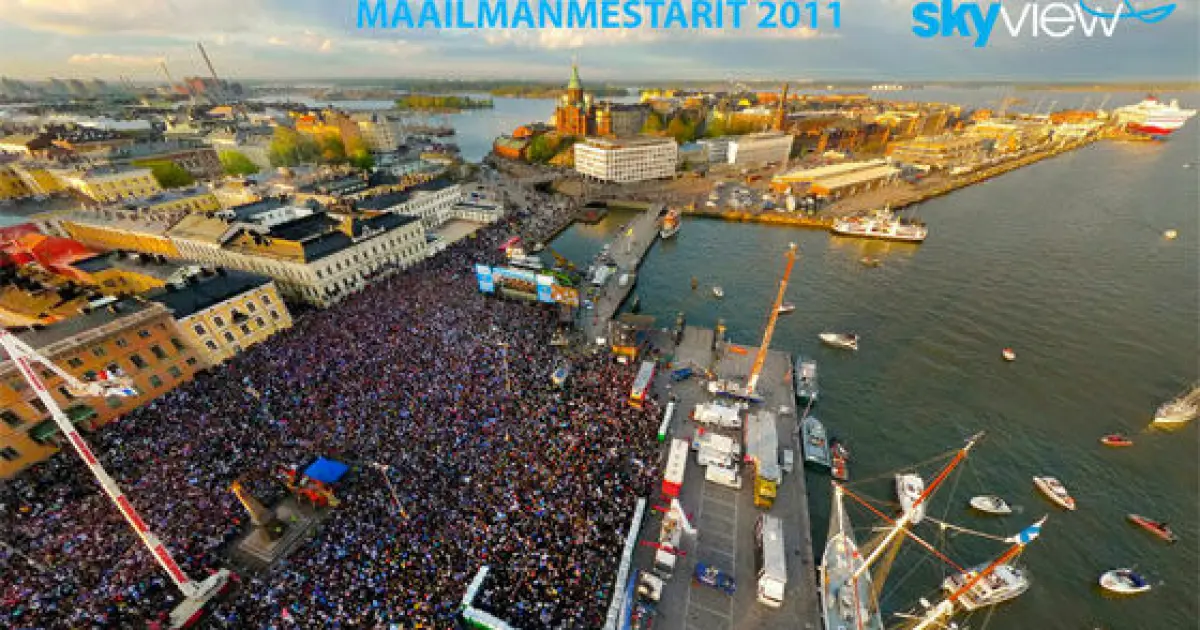 360 astetta Leijonien riemujuhlaa ilmasta - zoomaa ja tutki!