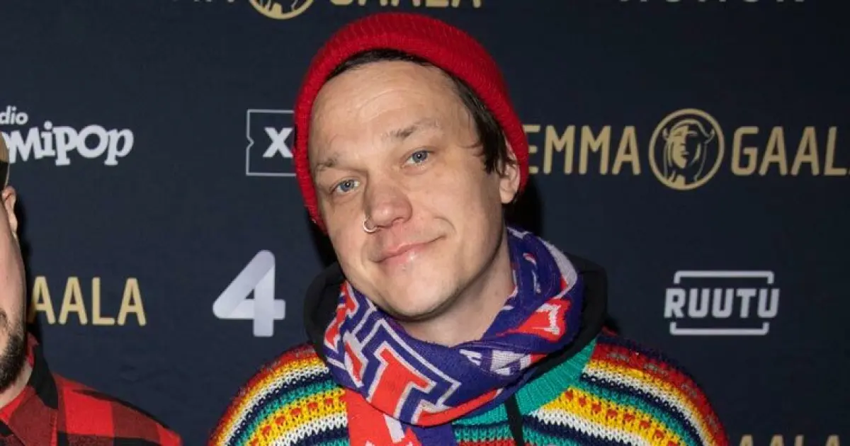 Me too -kohussa ryvettynyt punkkari Teemu Bergman kauniissa ...